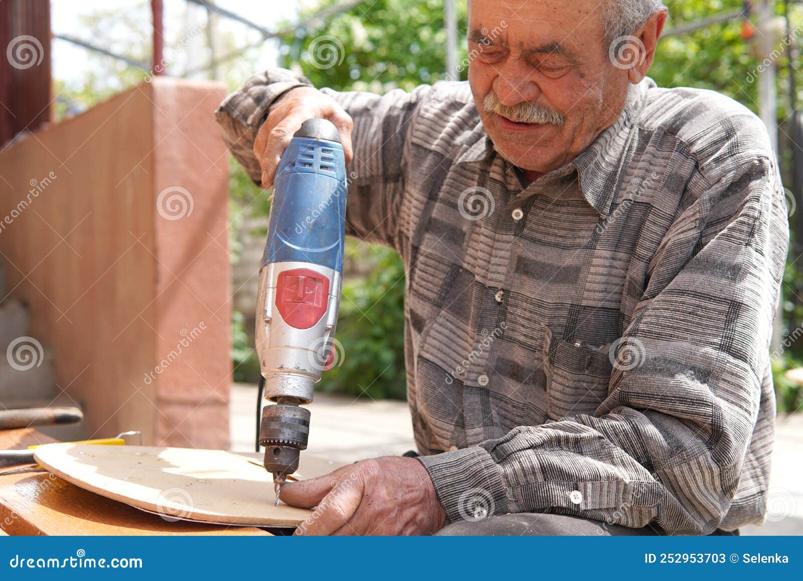 Old Man Hands Fixing Broken Chair with Drill Stock Image - Image of ...