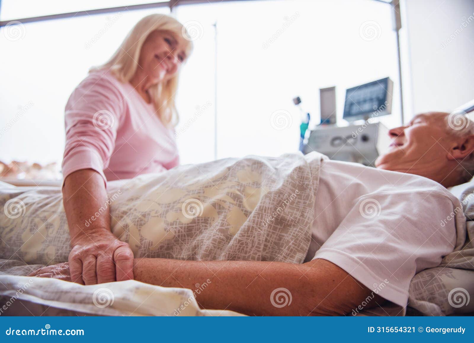 Old Man In Hospital Stock Image Image Of Clinic Pensioner 315654321