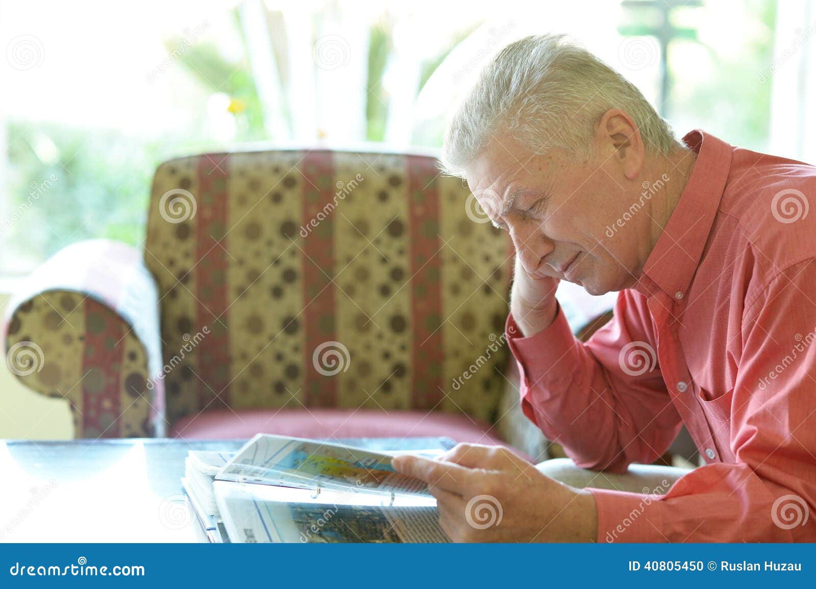 Old Man Reading Stock Photography | CartoonDealer.com #40805450
