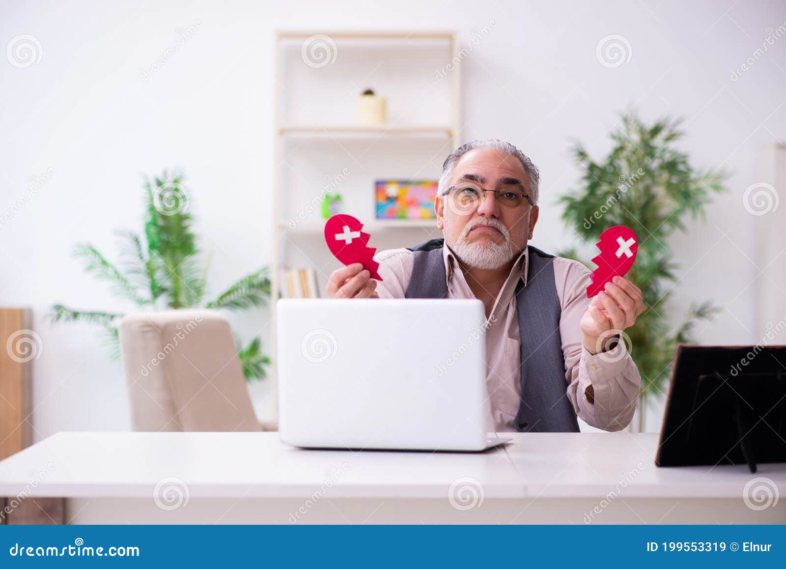 Old Man Doing Marriage Proposal Via Internet Stock Image - Image of ...