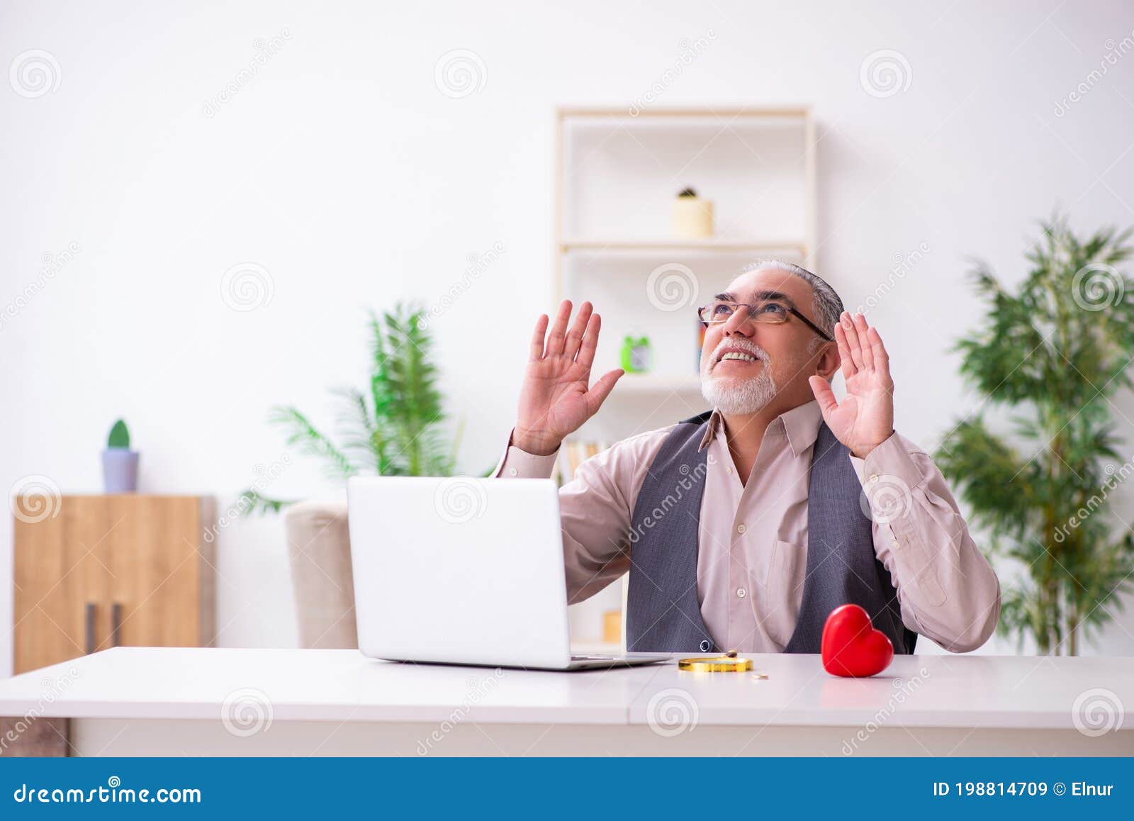 Old Man Doing Marriage Proposal Via Internet Stock Image - Image of ...