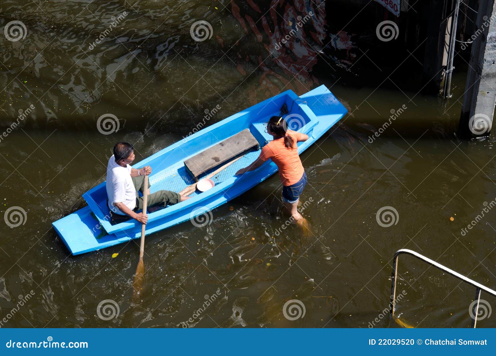 The Old Man Rowing a Boat To Help Flood Victims Editorial Image - Image ...