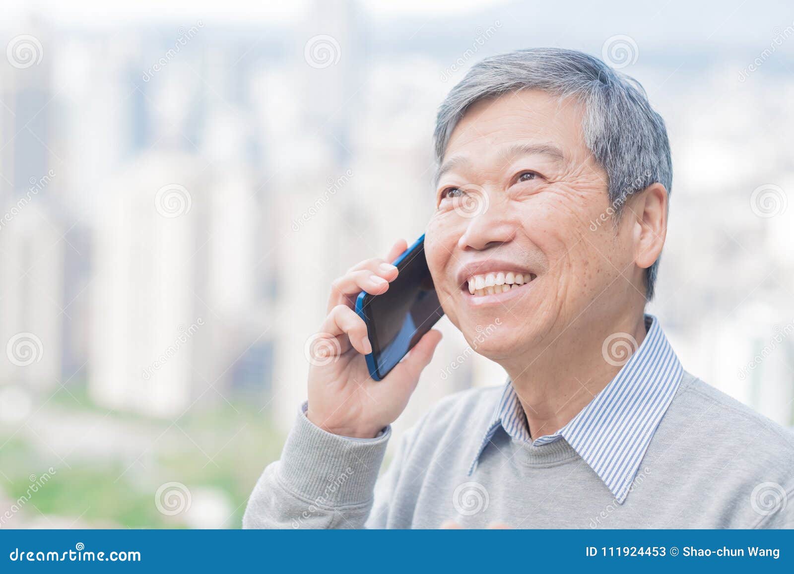 Old man speak on phone stock image. Image of smart, chinese - 111924453