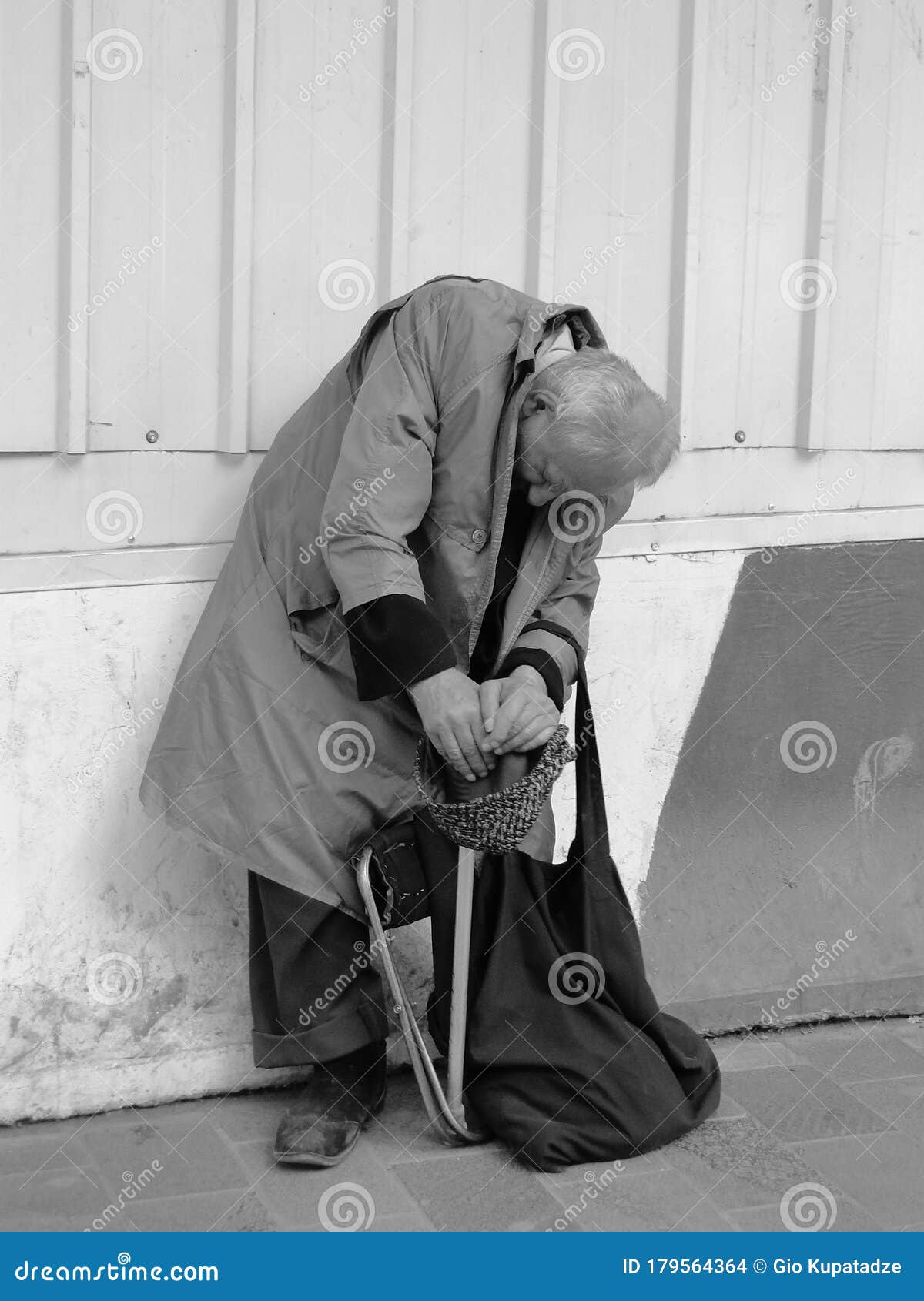 Old man standing editorial stock image. Image of standing - 179564364