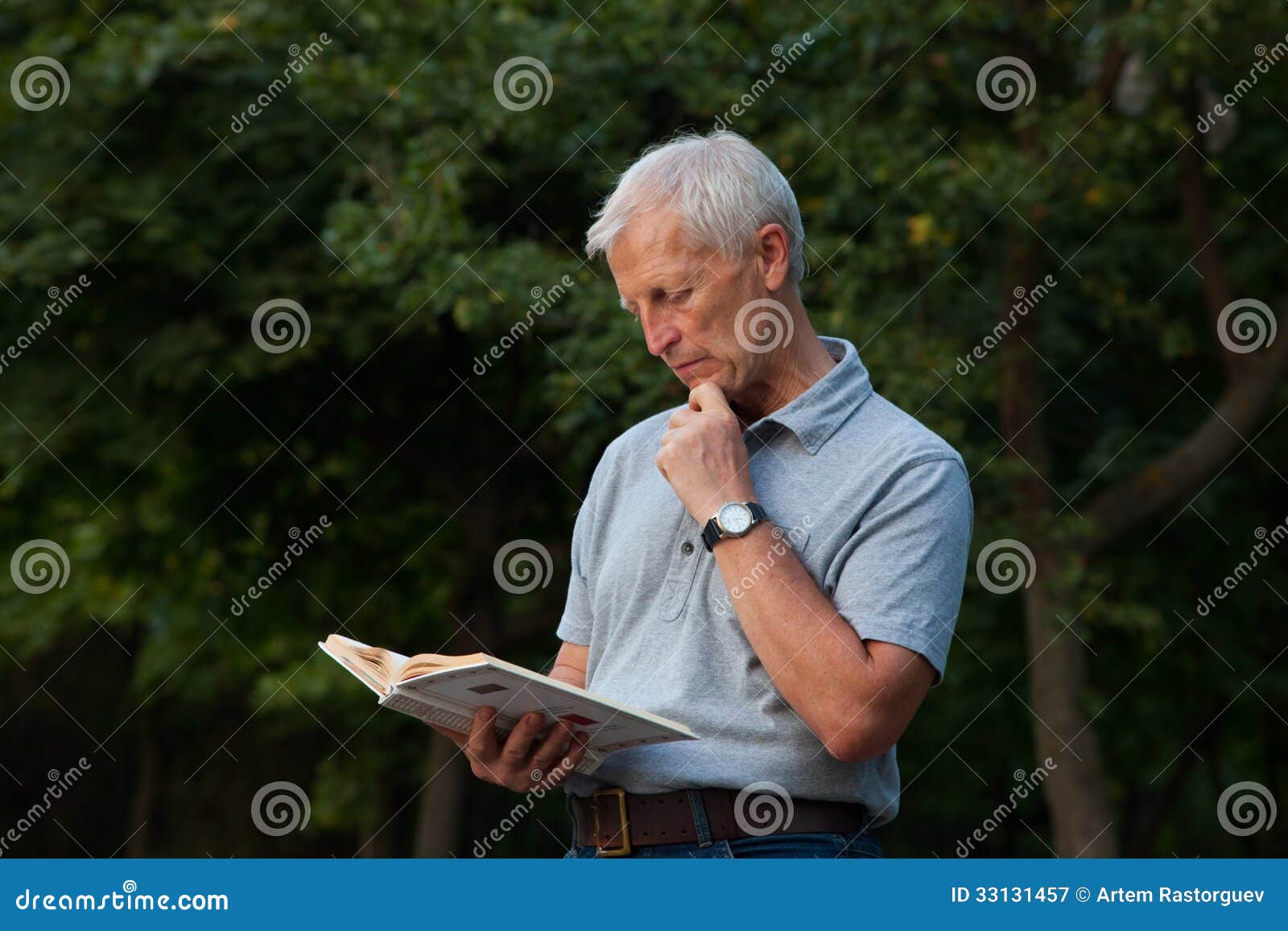 Old Man Standing and Reading Book Stock Image - Image of hobby, elderly ...