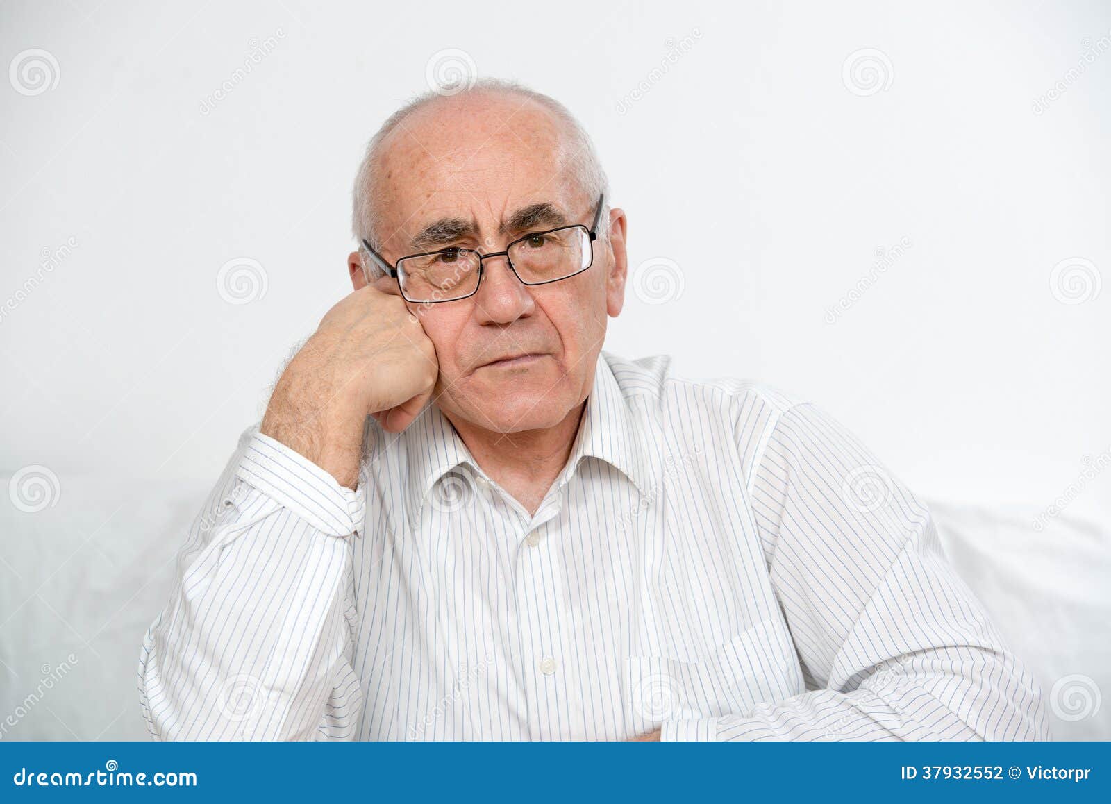 24,015 Man Thinking Old Stock Photos - Free & Royalty-Free Stock Photos ...