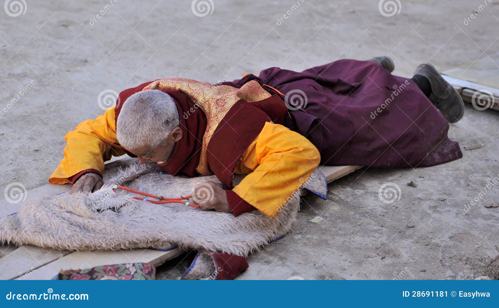 An Old Man Was Making a Long Kowtow Editorial Photo - Image of ...