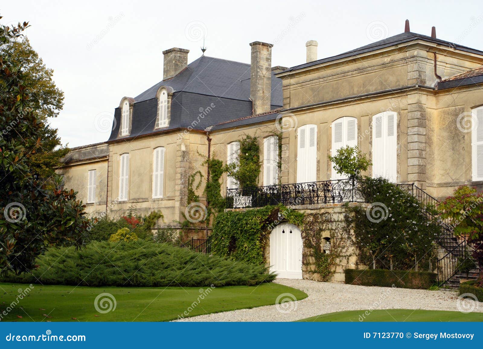 Old mansion stock photo. Image of garden, exterior, winery - 7123770