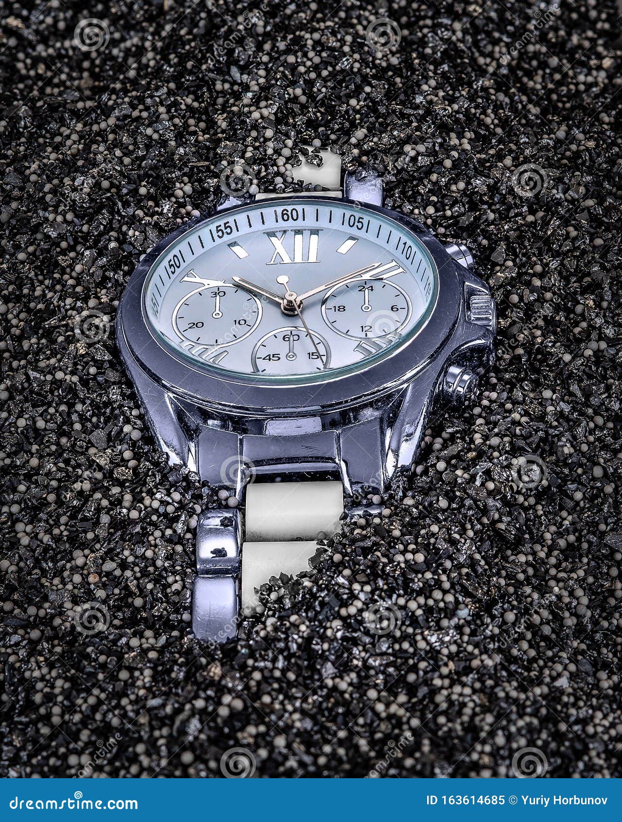 Old Mechanical Watch in the Sand Stock Image - Image of quartz, icon ...