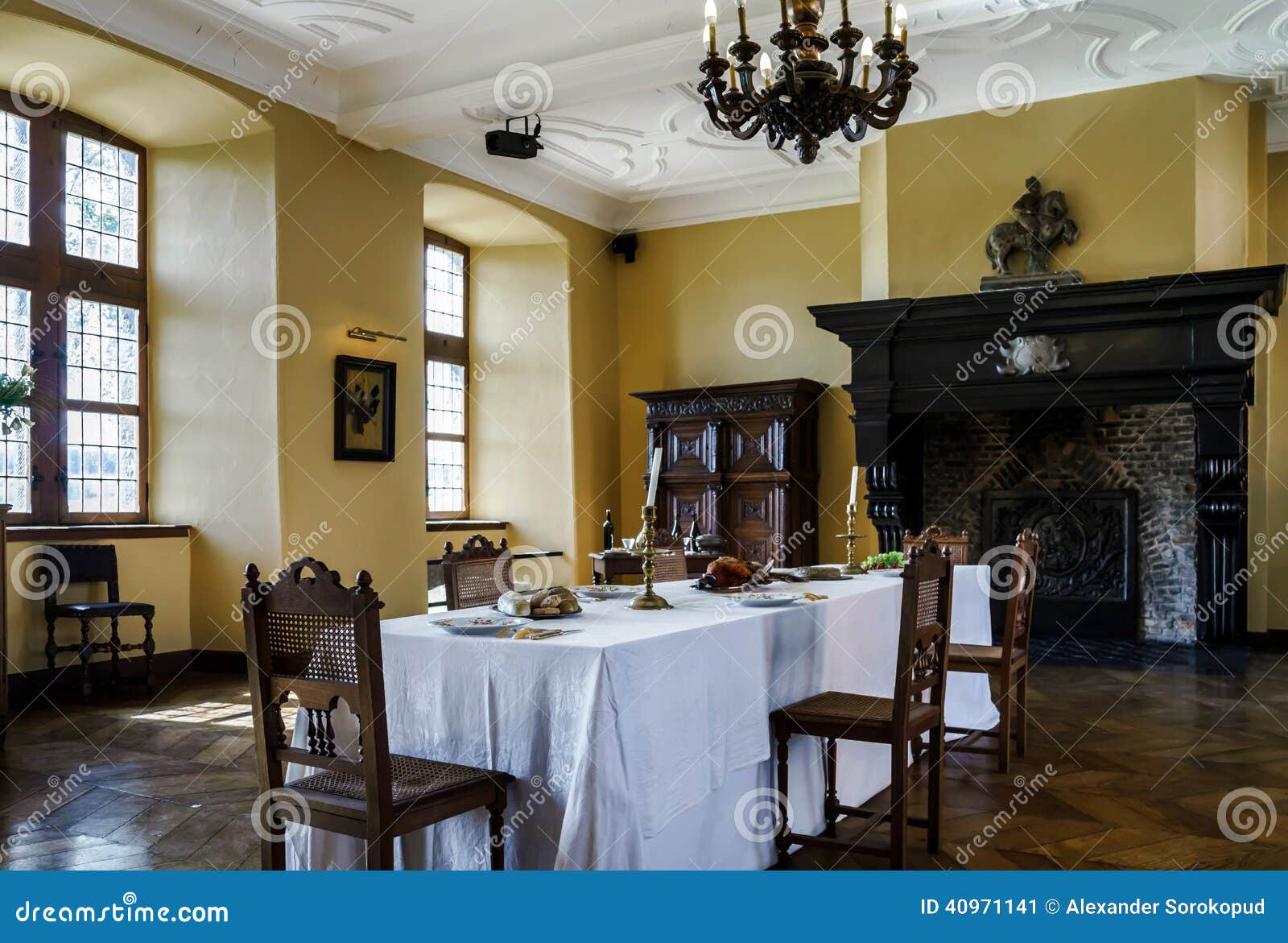 Old Medieval Castle Interior Editorial Photo - Image of gold ...