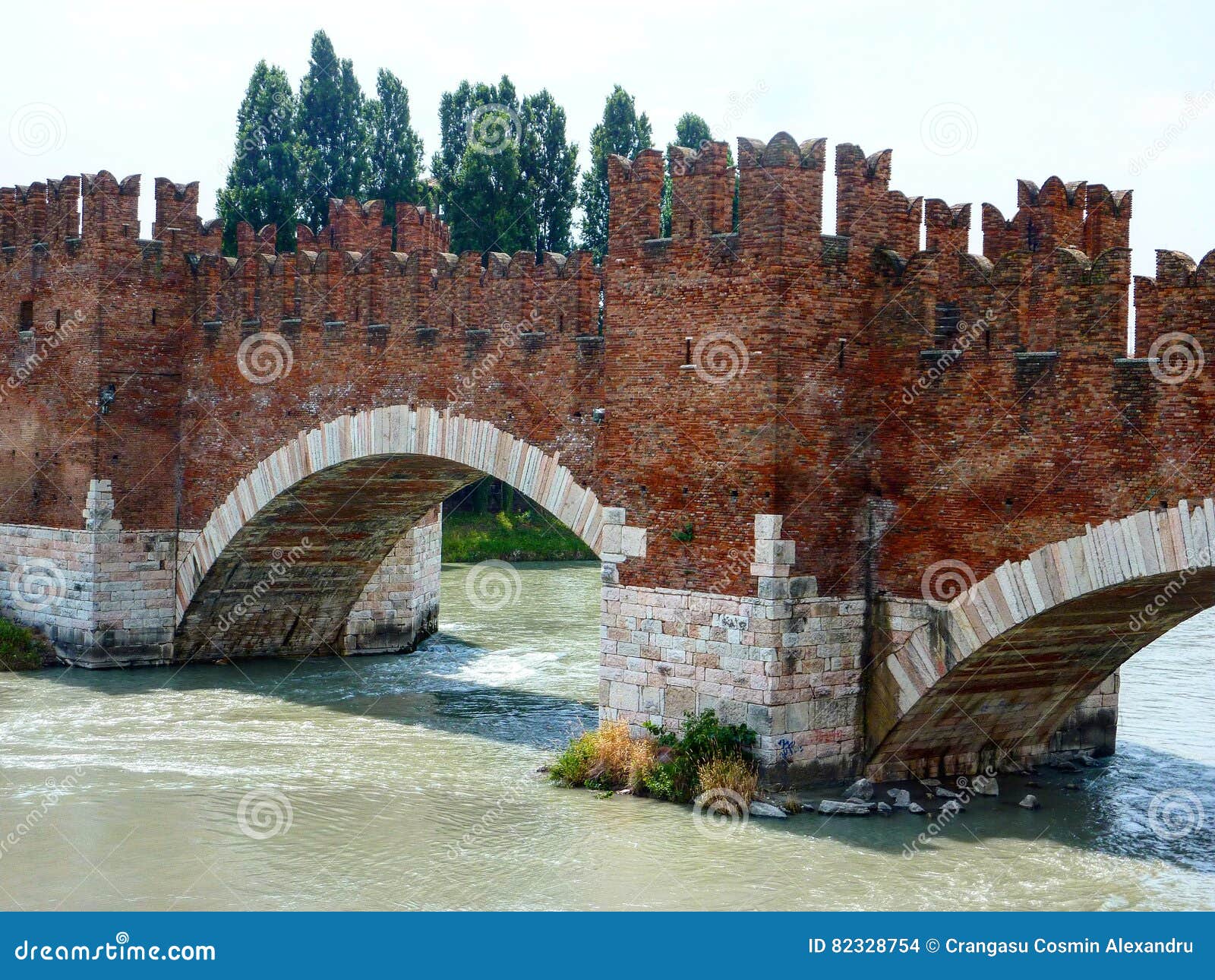 Old Medieval Looking Bridge Stock Photo - Image of structure, looking ...