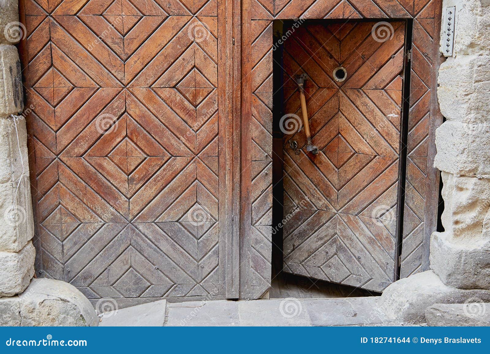 Old Medieval Open Gate of an Ancient Castle Stock Photo - Image of gate ...