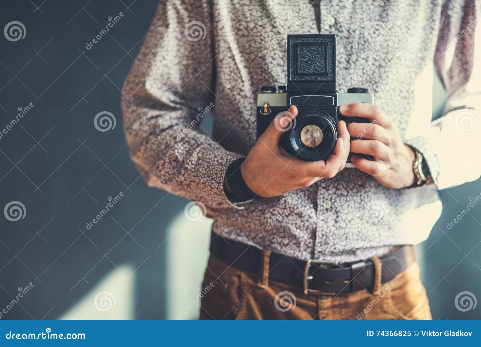 Old Medium Format Camera in Photographer Hands Stock Image - Image of ...