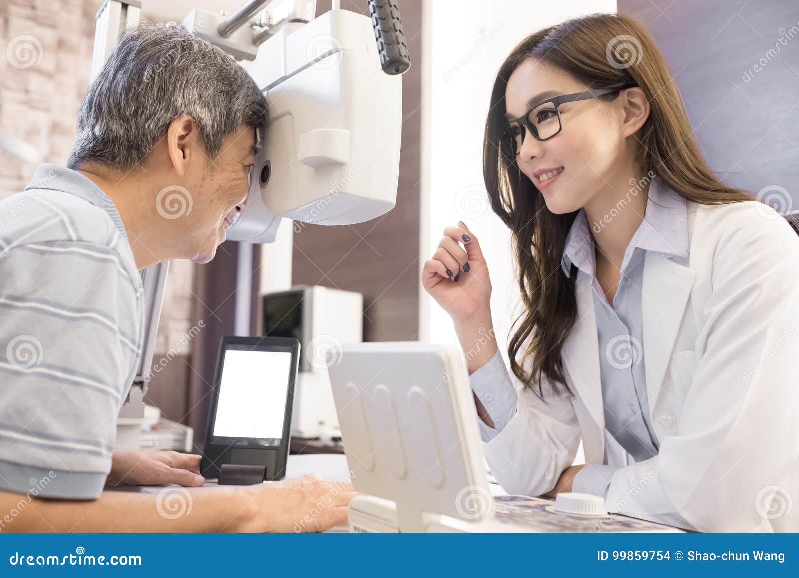 Old man with optometrist stock photo. Image of diagnostic - 99859754