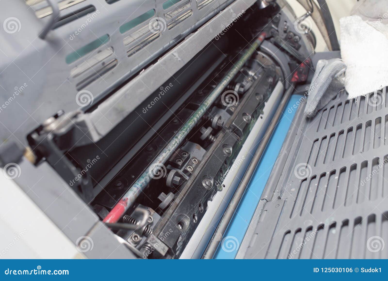 Old Messy Offset Printing Press Stock Photo - Image of machinery ...