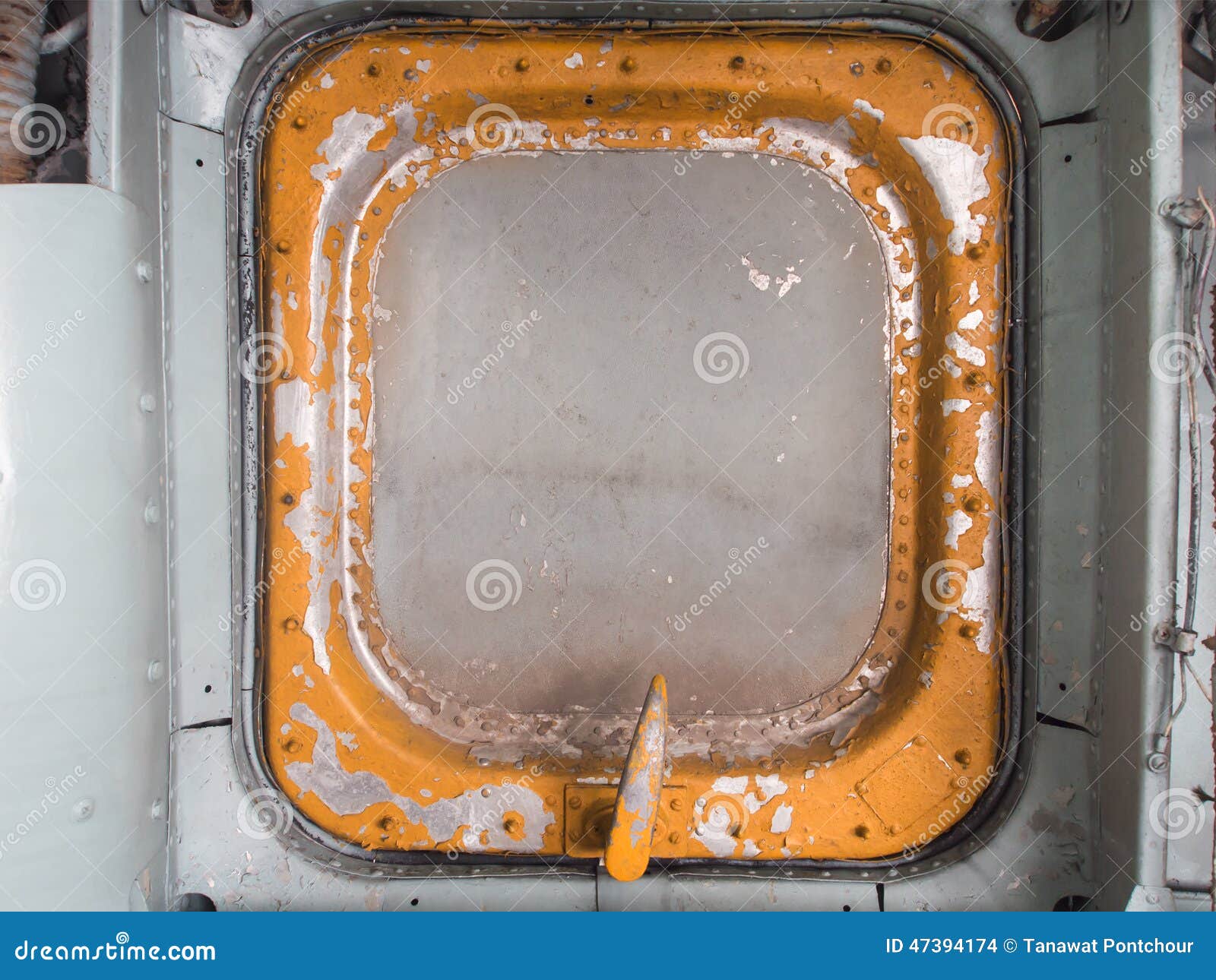 Old Metal Hatch Door Stock Photo | CartoonDealer.com #47394174