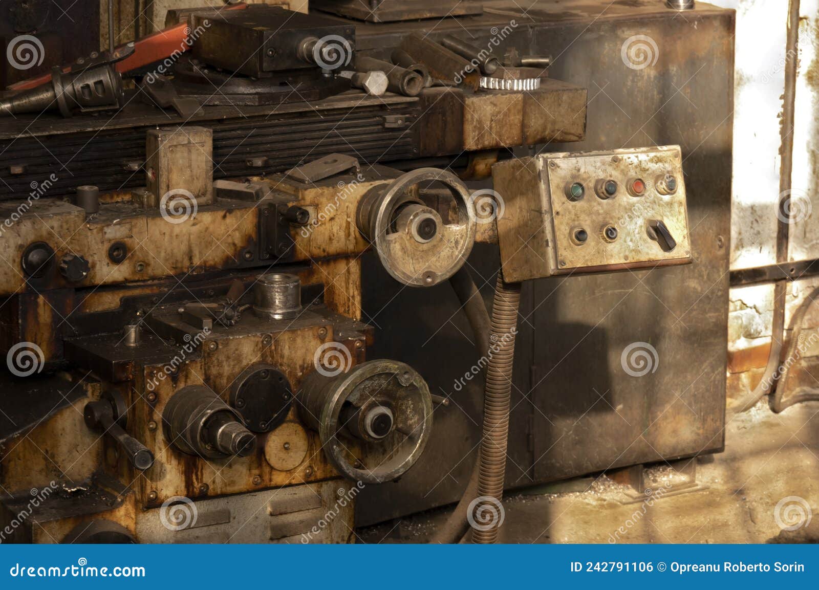 Old Metal Lathe in the Workshop, Stock Photo - Image of heavy ...