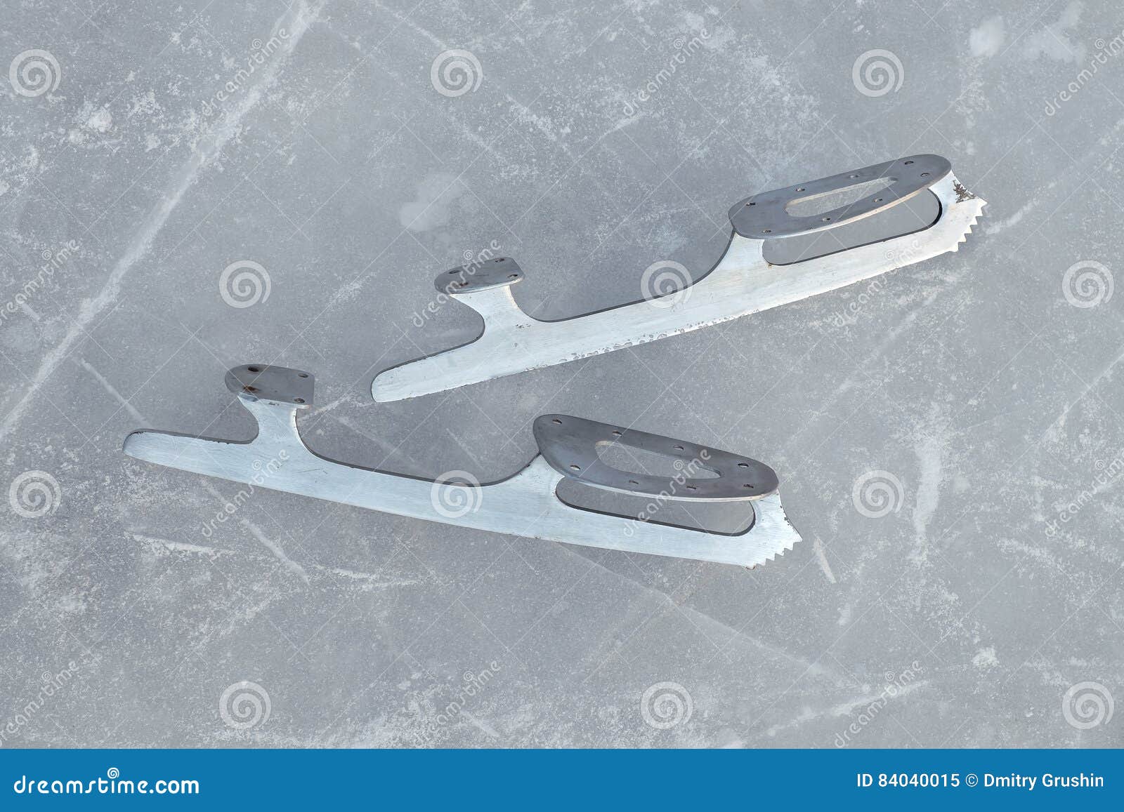 Old metal skates stock image. Image of arena, surface - 84040015