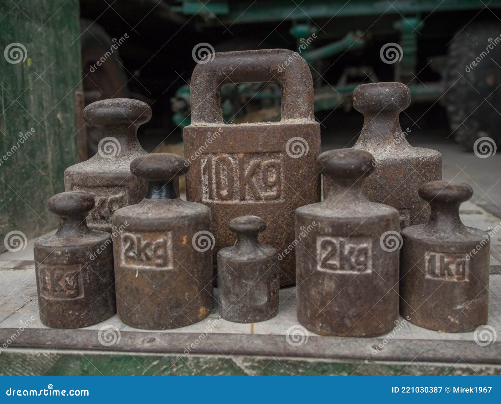 Metal weights stock image. Image of gravitational, brown - 221030387