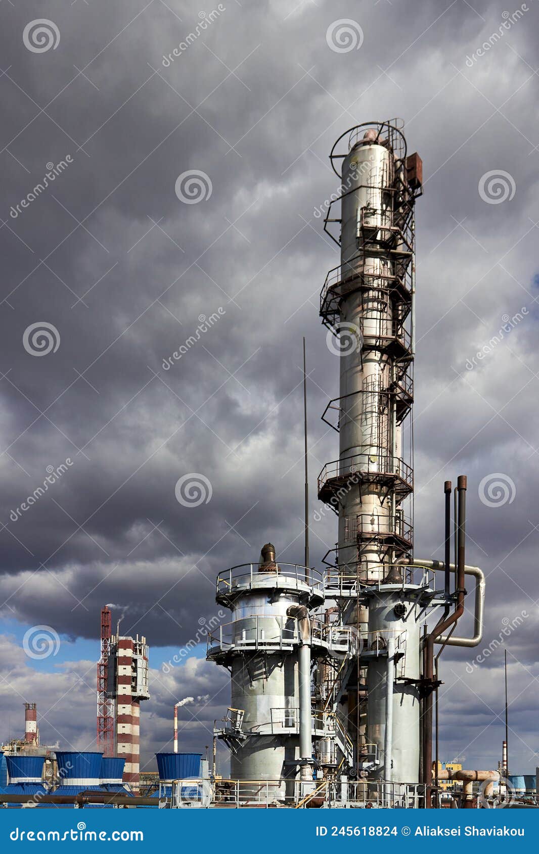 Old Methanol Distillation Rectification Refinery Column Towers And ...