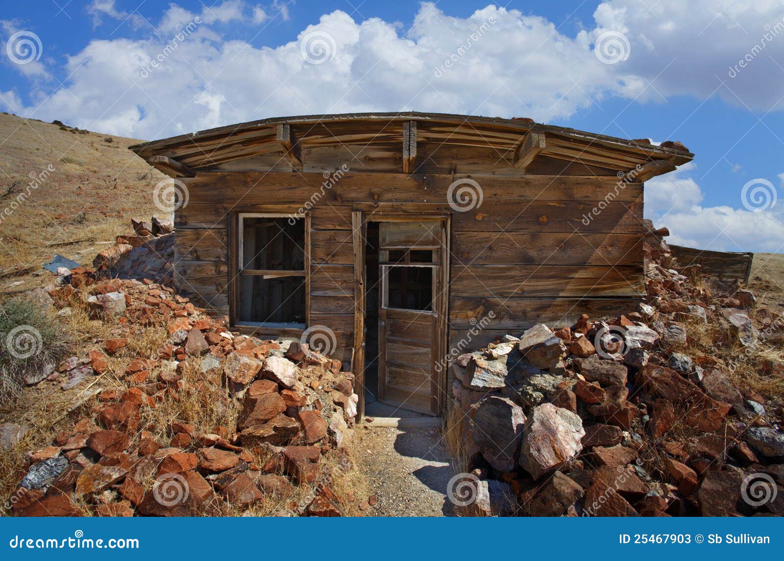 Old Miner cabin shack stock image. Image of damaged, abandoned - 25467903