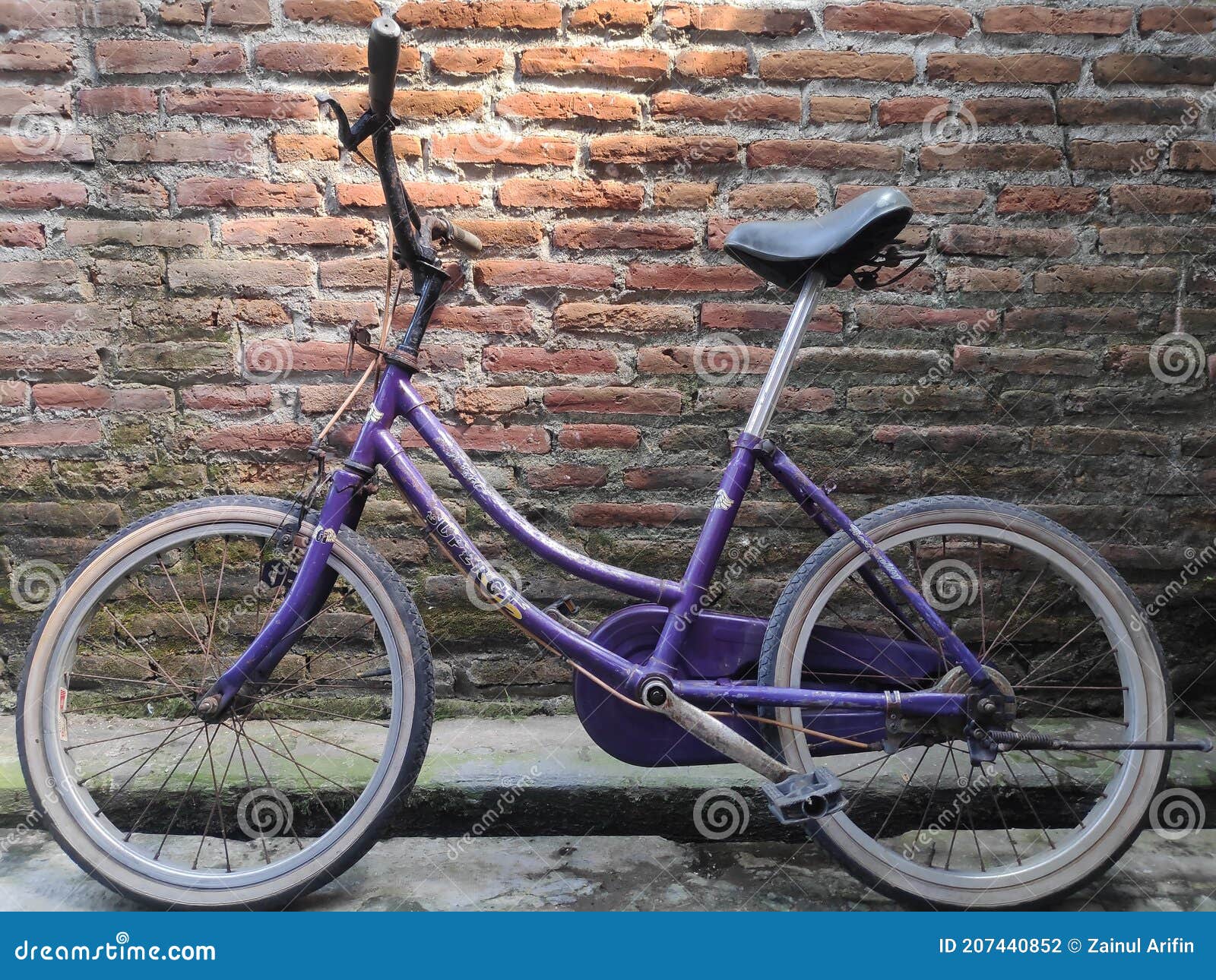 OLD MINI BIKE stock photo. Image of bike, mini, wheel - 207440852