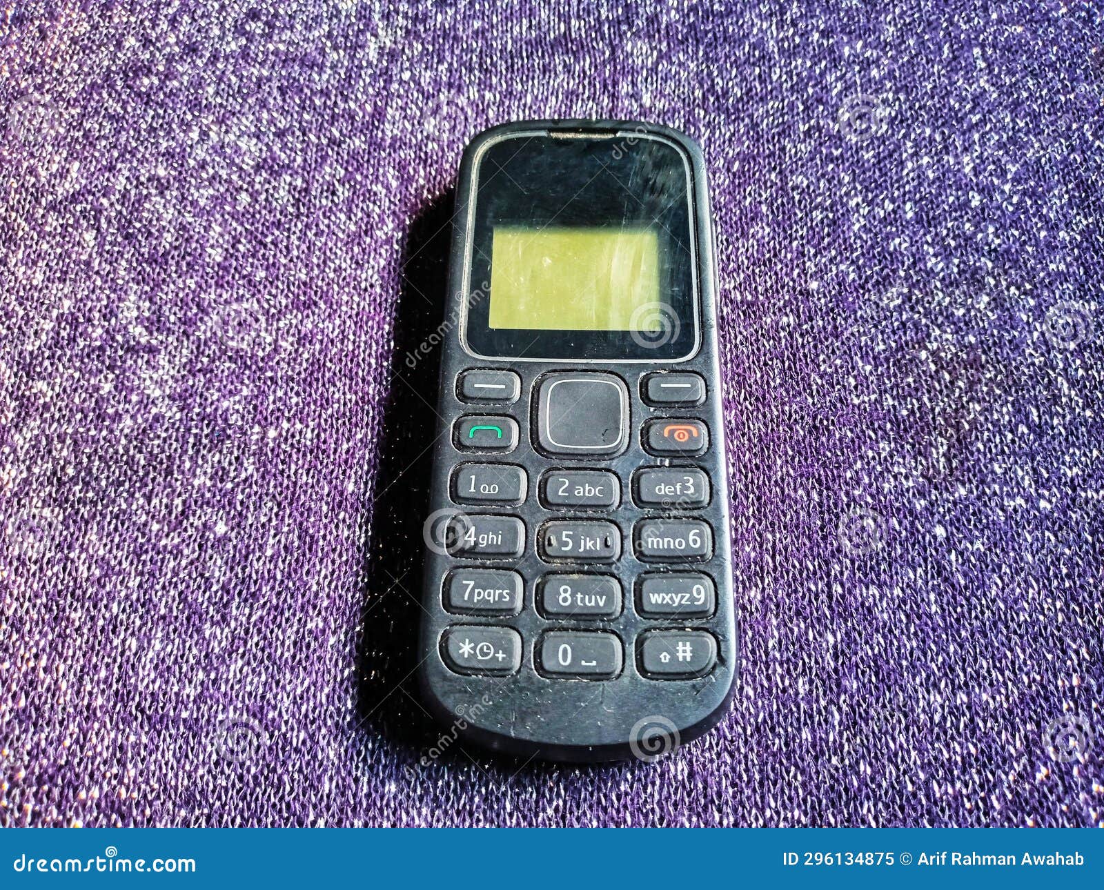 Old Mobile Phone with Texting or SMS Button Keyboard or Keypad on ...