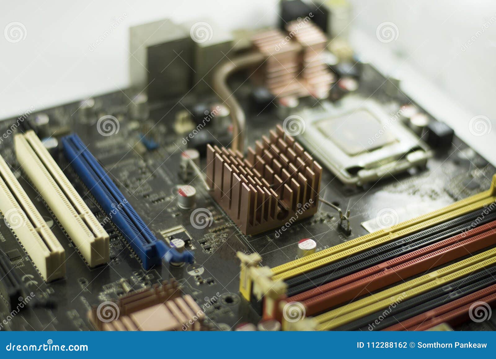 Old motherboard board editorial photography. Image of device - 112288162