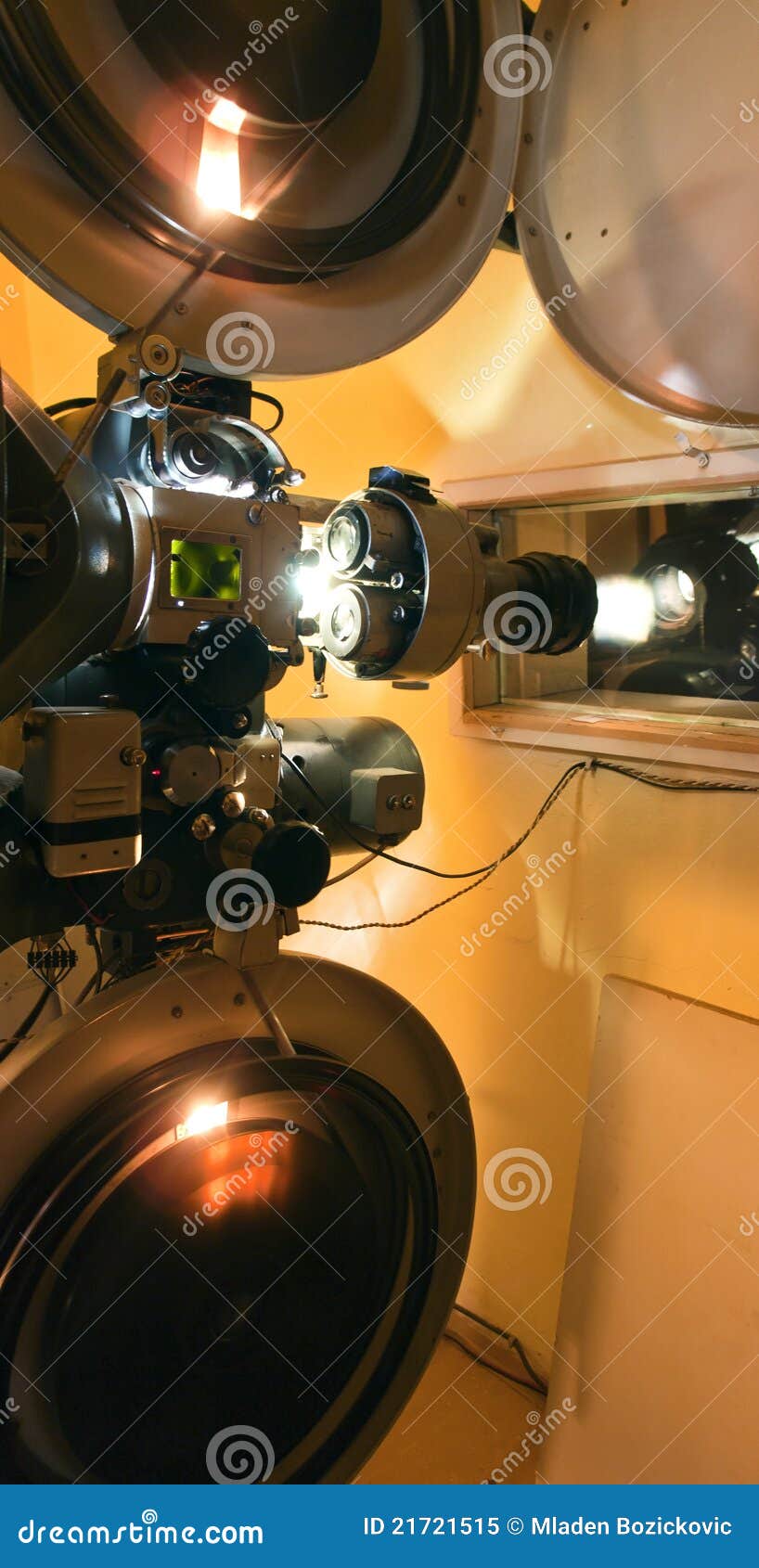Old movie projector stock image. Image of playing, device - 21721515