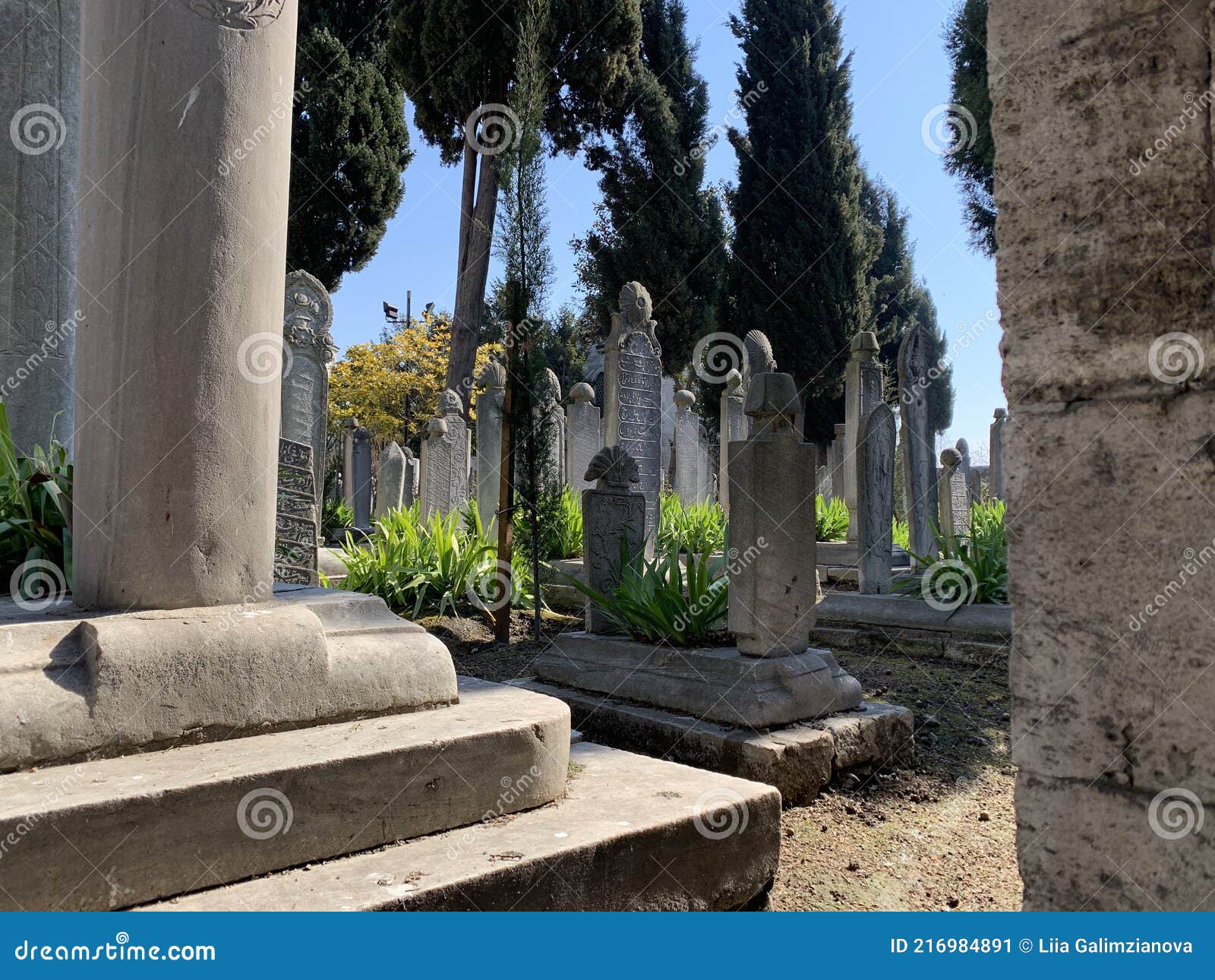 Old muslim graveyard editorial photo. Image of turkey - 216984891