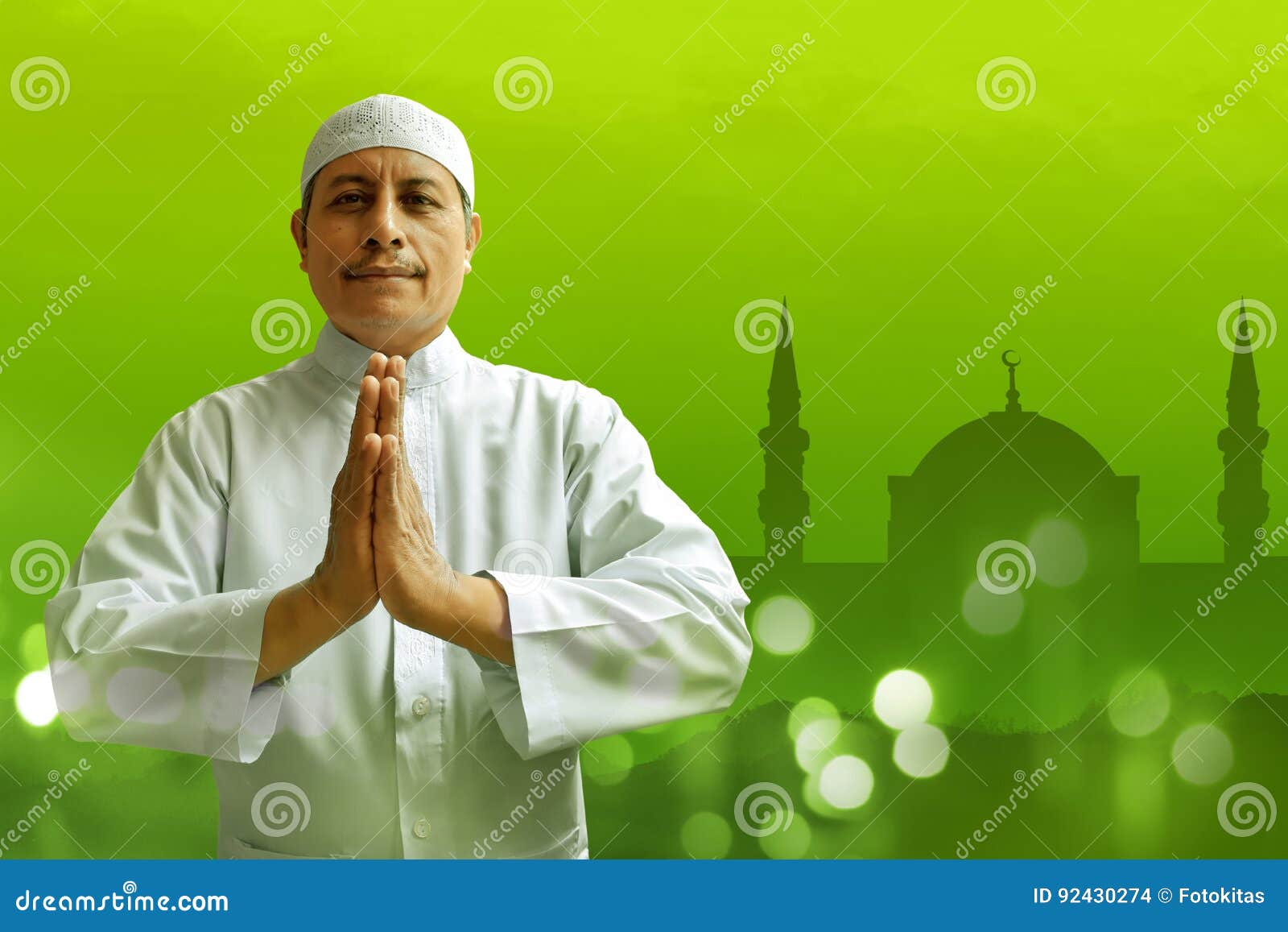 Old muslim man smiling stock photo. Image of culture - 92430274