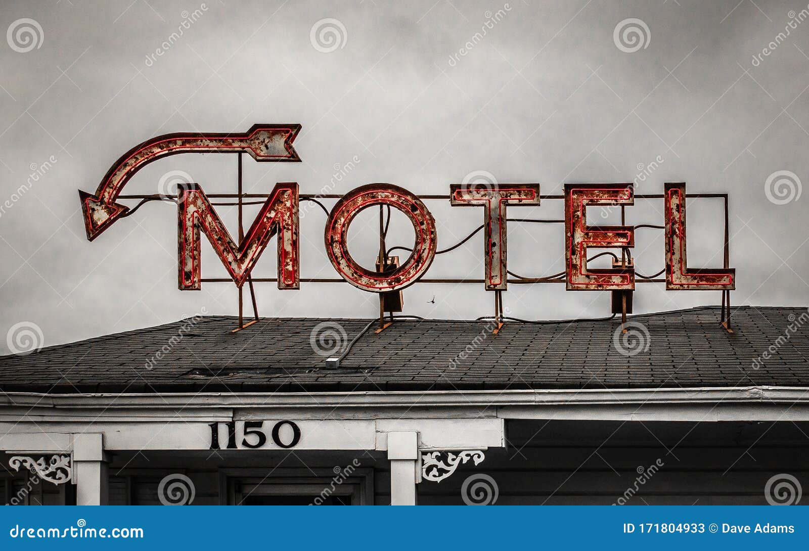 Old Neon Motel Sign with an Arrow Stock Image - Image of tourism ...
