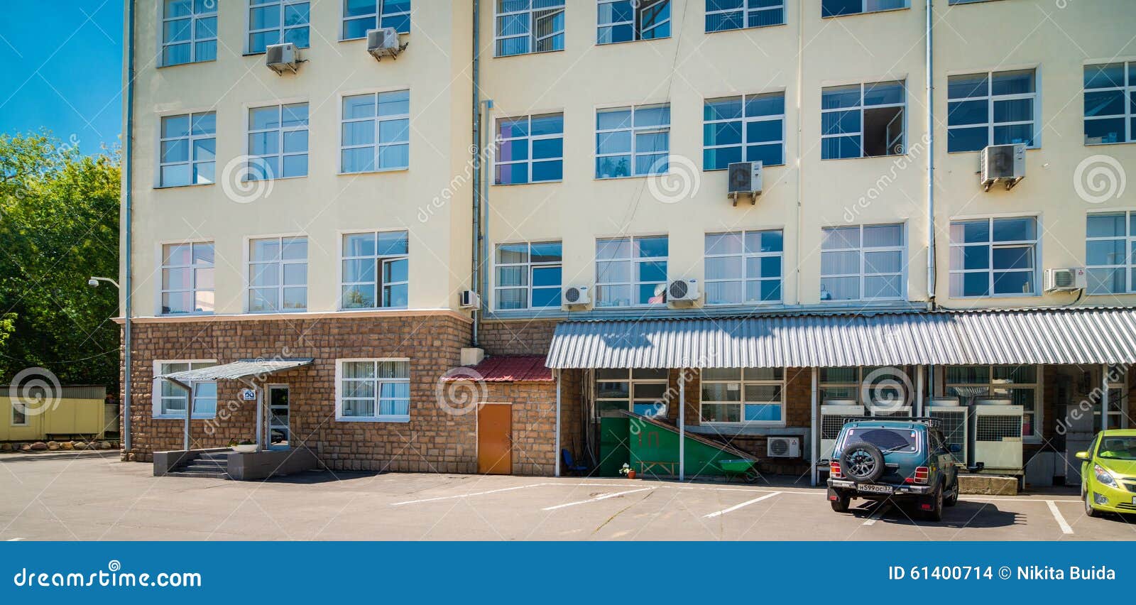 Old Office building editorial stock image. Image of glass - 61400714