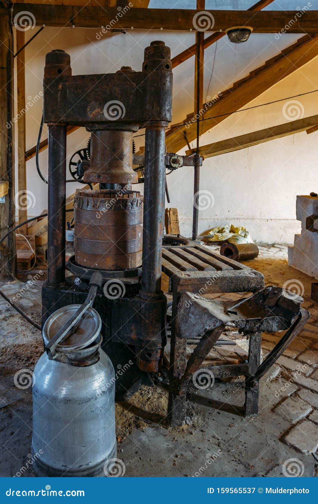Old Oil Mill, Mechanical Press for Oil Squeeze Stock Image - Image of ...