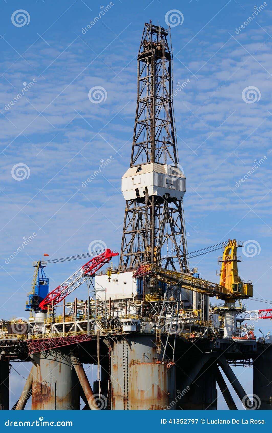 Old oil rig in harbor stock image. Image of construction - 41352797