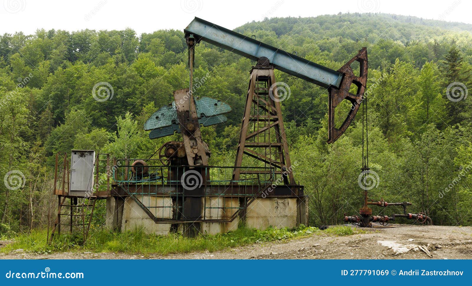 Old Oil Rig, Mining. Environmental Pollution Stock Image - Image of ...