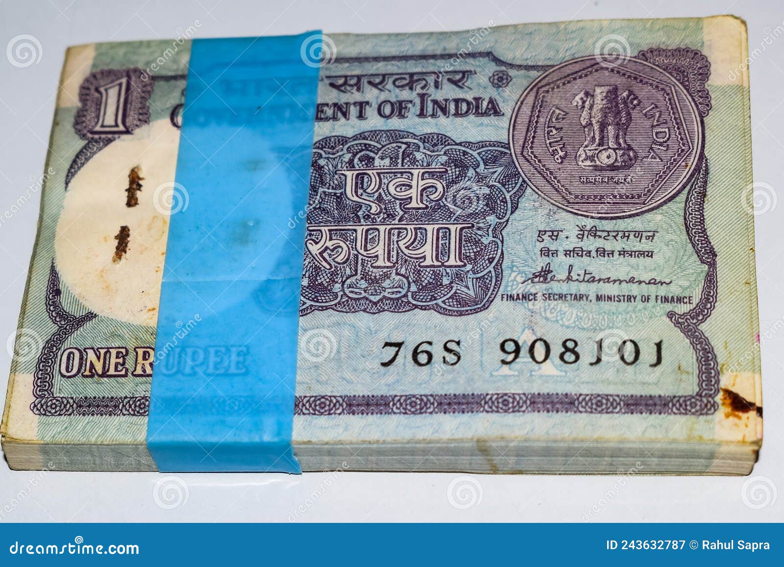 Old One Rupee Notes Combined on the Table, India Money on the Rotating ...