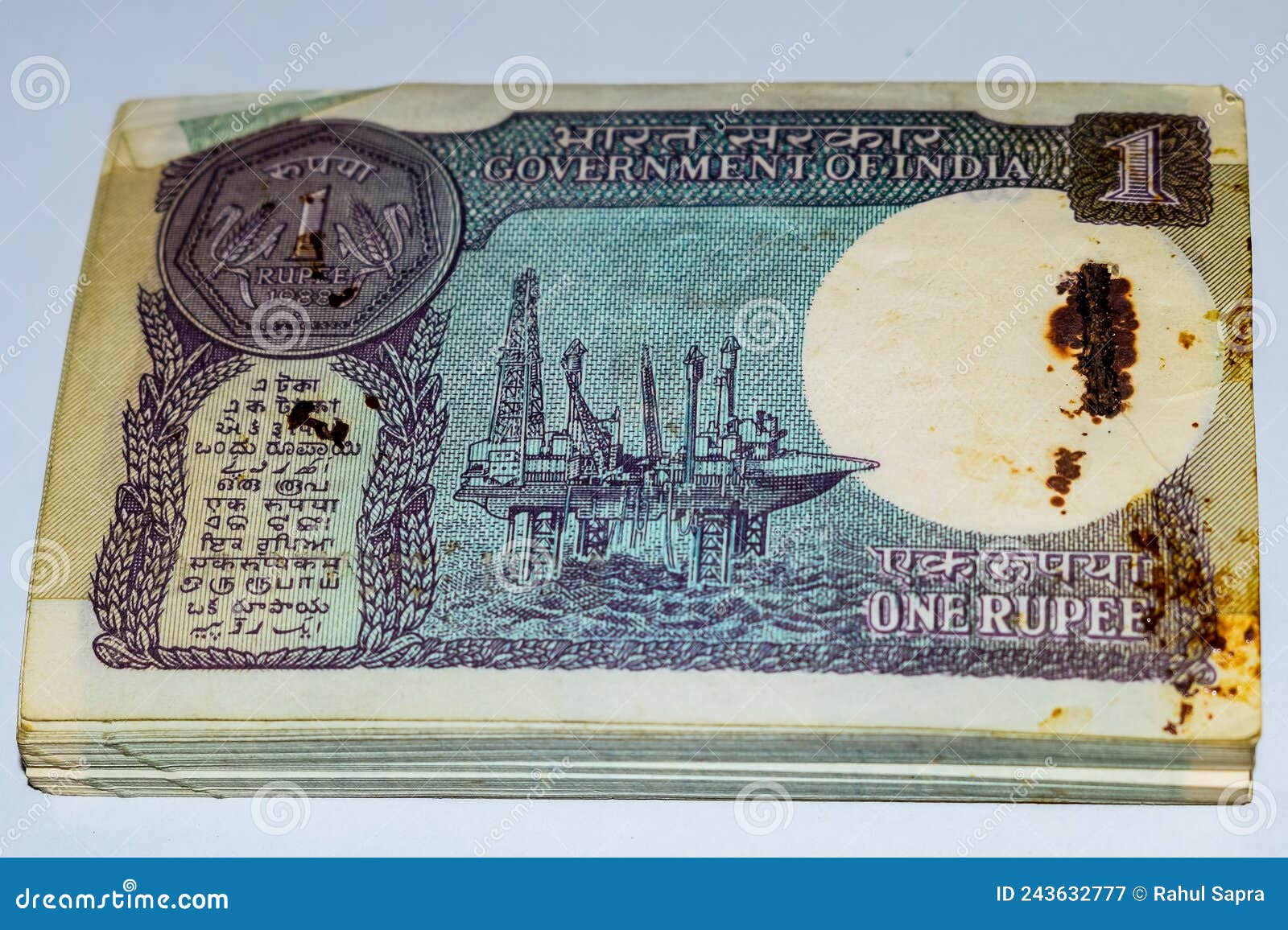 Old One Rupee Notes Combined on the Table, India Money on the Rotating ...