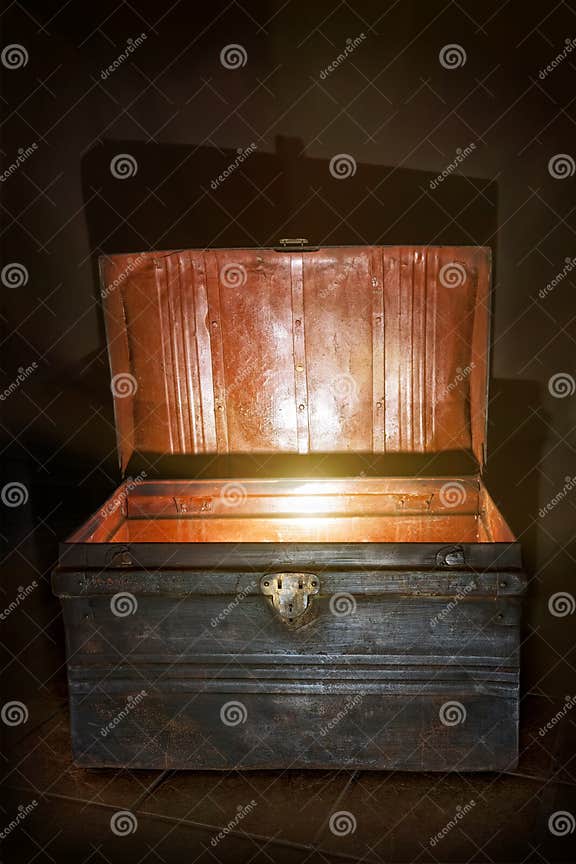 Old Open Chest Glowing Inside Stock Photo - Image of wooden, container ...
