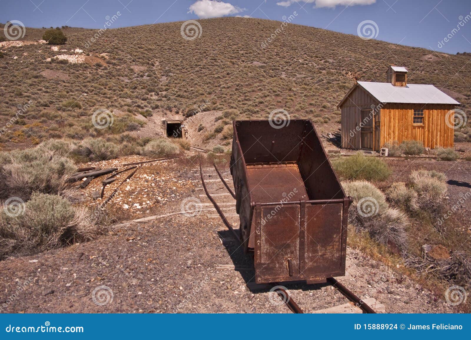 Old Ore Cart stock photo. Image of reno, berlin, wild - 15888924