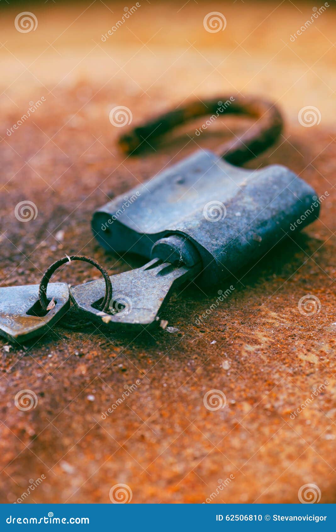 Old padlock and keys stock photo. Image of obsolete, security - 62506810