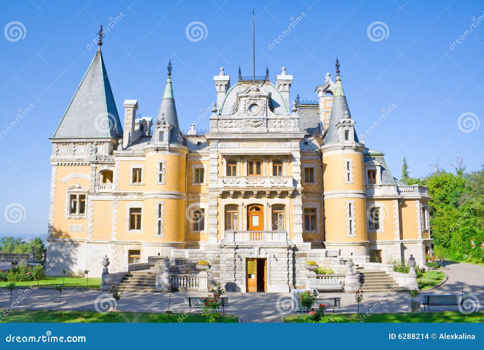 Old palace stock photo. Image of home, beauty, historic - 6288214