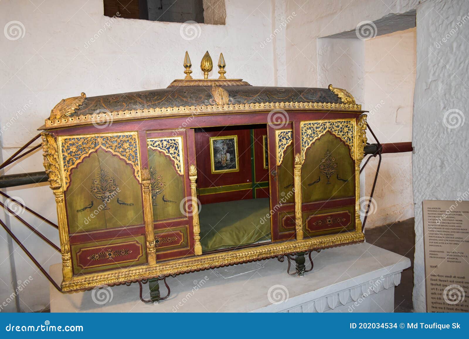Old Palanquin of the Kings of India Editorial Stock Image - Image of ...