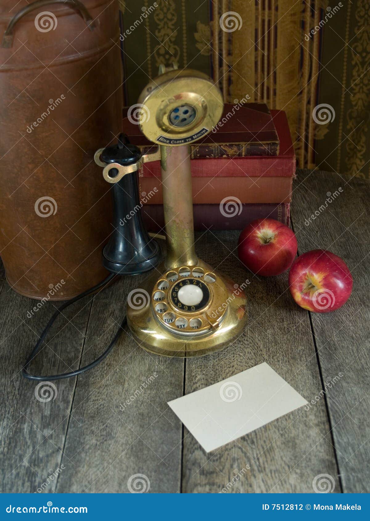 Old phone and a blank note stock photo. Image of vintage - 7512812