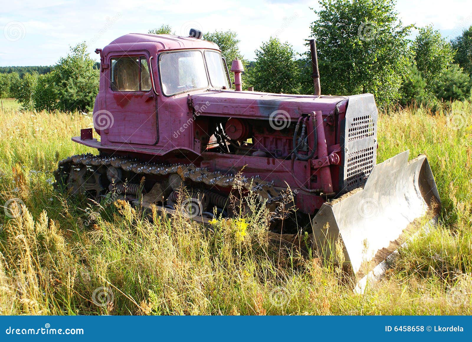 Old pink bulldozer stock photo. Image of bulldozer, power - 6458658