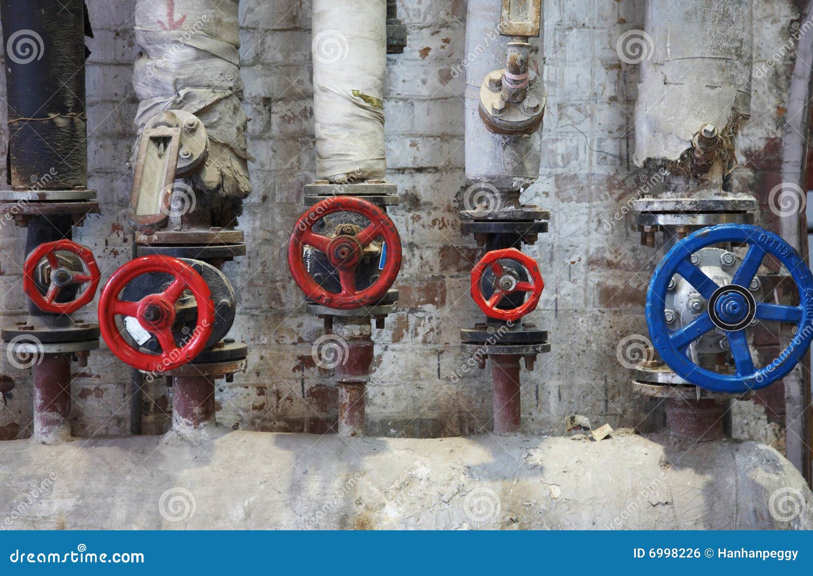 Old pipe valve stock photo. Image of petroleum, natural - 6998226