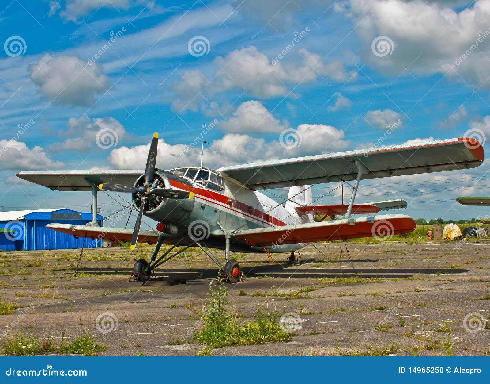 Old plane stock photo. Image of fighter, landing, airline - 14965250