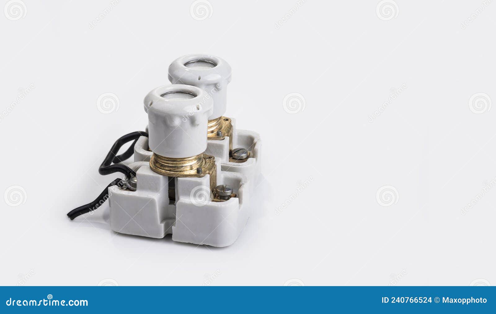 A Porcelain Fuse To Metal Dental Bridge With High Translucency ...