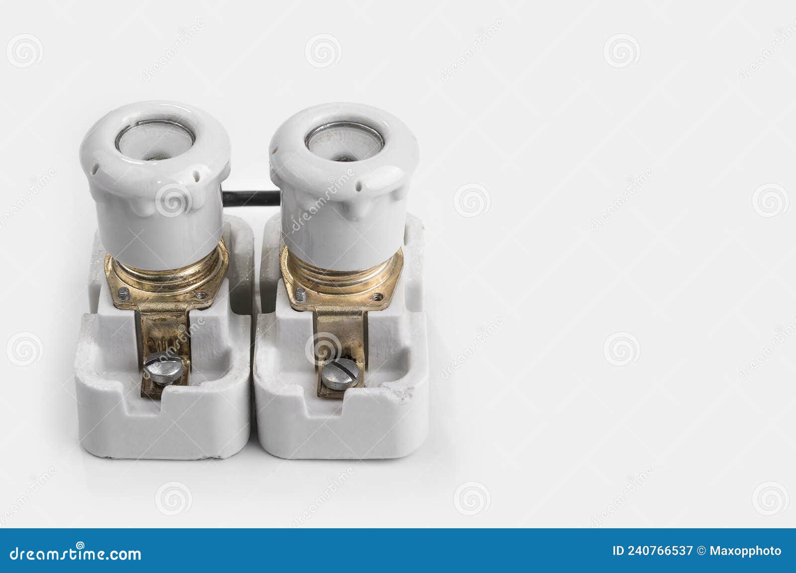 A Porcelain Fuse To Metal Dental Bridge With High Translucency ...