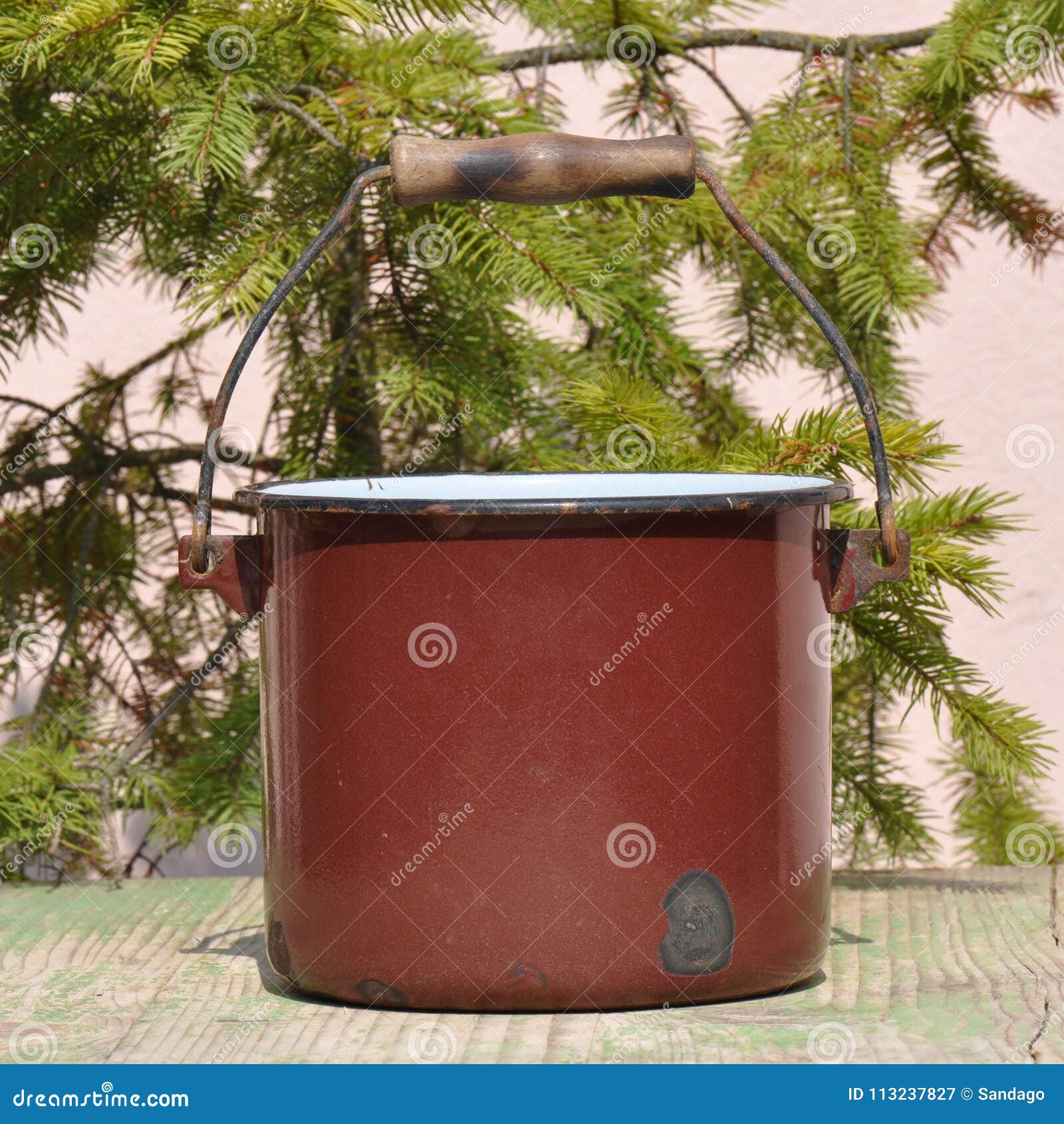 Old pot stock image. Image of smoky, smoked, isolated - 113237827